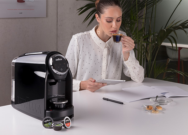 Macchina caffè Inovy Compact | Lavazza